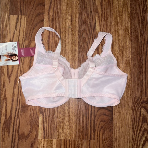 Playtex | Intimates & Sleepwear | Playtex Secrets Vintage Full Coverage ...